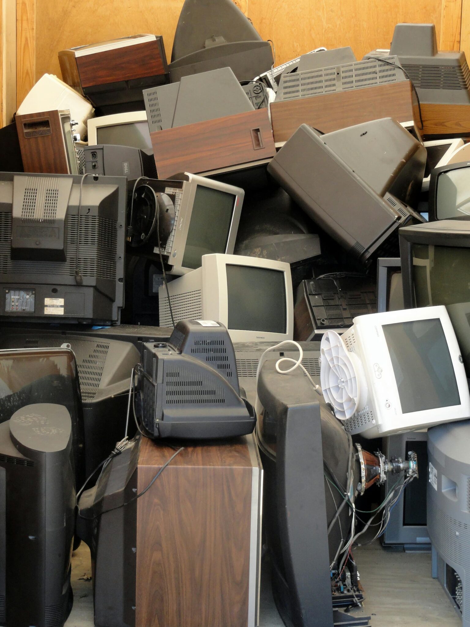 Electronic Recycling - The Recycle Guide